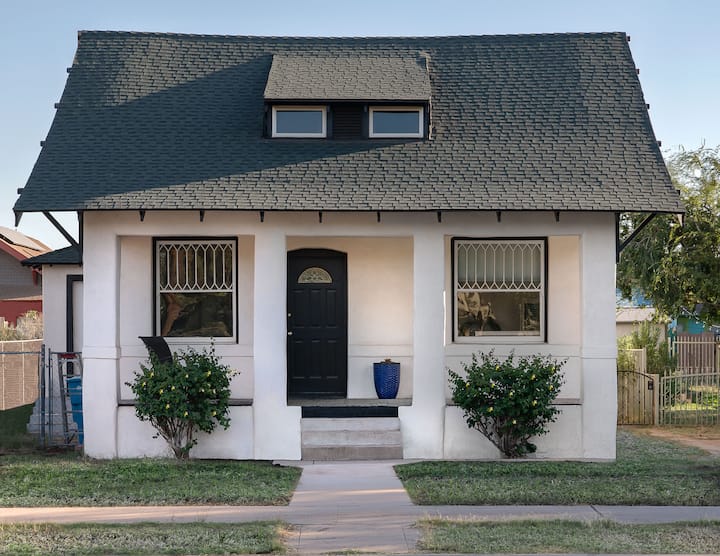 100+ Year Old Historic Home Downtown Phoenix - Phoenix, AZ