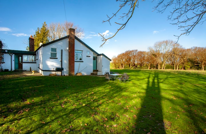 3 Bed  Bungalow With Private Woods And Hottub - Deal