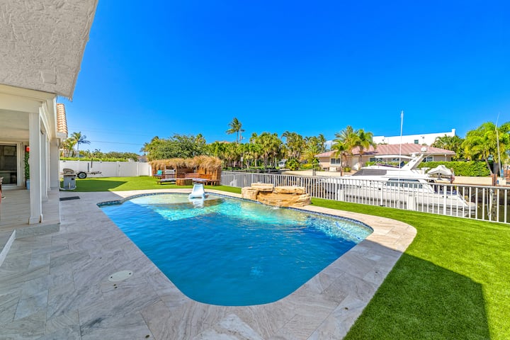 Waterfront Oasis W/heated Pool, Dock & Waterfall - Boca Raton, FL