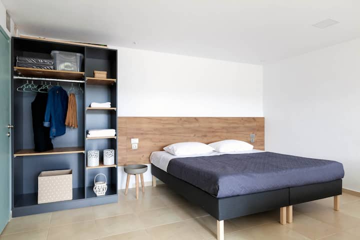 Vamos Livingfy Apt With Mountain View & Garden - Kea
