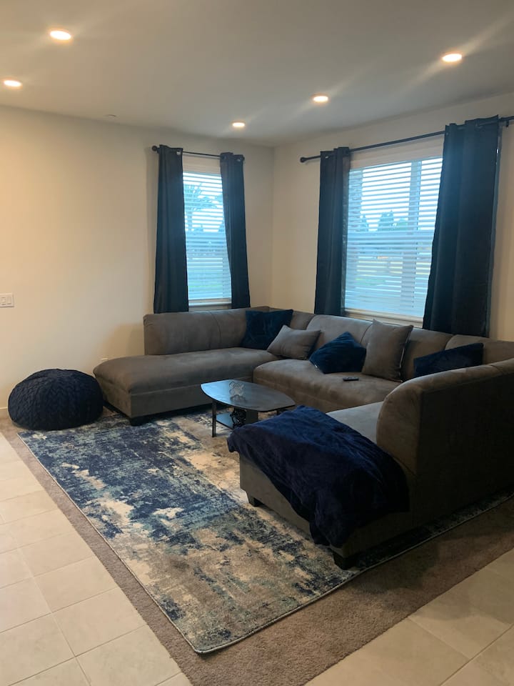 Spacious Comfortable/clean Rancho Cucamonga Condo! - Rancho Cucamonga, CA