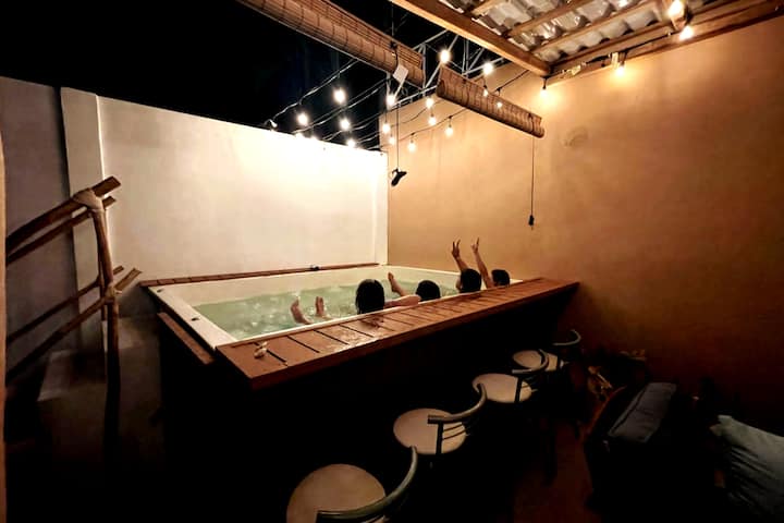 An Oasis With Swimspa Next To Club Santiago - Manzanillo