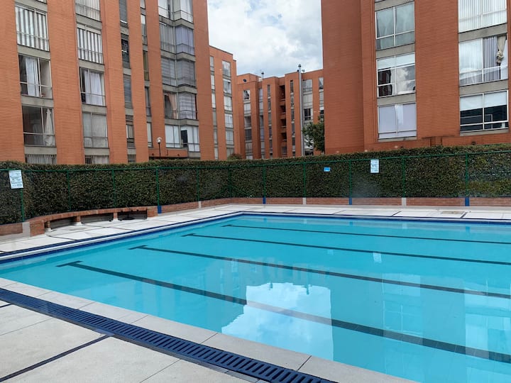 Hermoso E Iluminado Apartamento En Club House - Bogotá