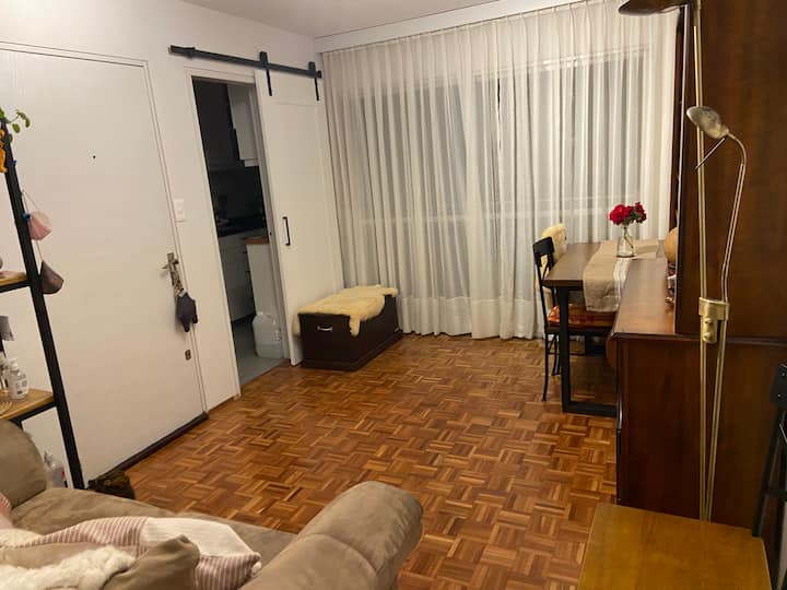 Comodo Apartamento En Pocitos, Montevideo - Montevideo