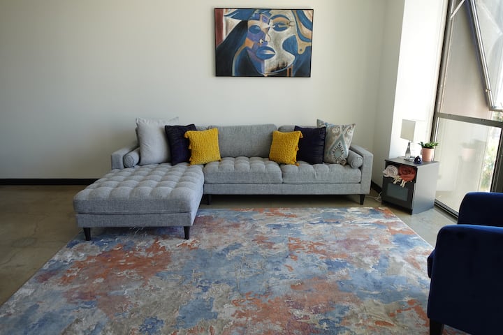 Luxury Loft Perfect For Romantic Weekend Getaway - Long Beach, CA