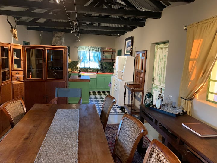 Die Uil Huis - In The Middle Of Nowhere. - Grootvlei