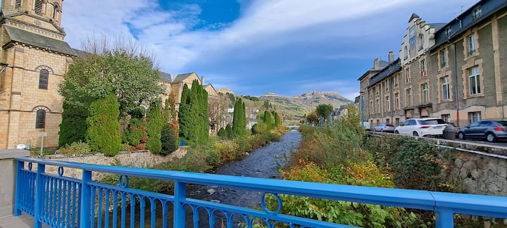 Chaleureux Appartement Idéalement Bien Situé - La Bourboule
