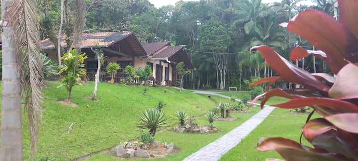 Pousada Com Piscina, 20 Km Da Praia De B.camboriú - Itapema