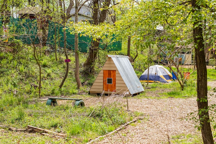 Hammock Site @The Baying Hound Campground - Asheville, NC