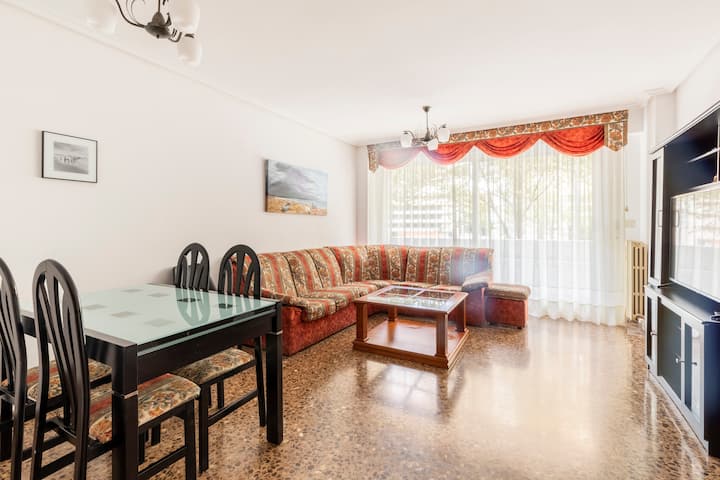 Casa Luismi. Amplio, 2 Terrazas. Garaje - Zaragoza, España