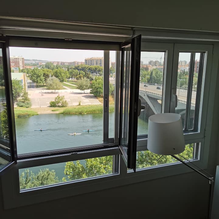 Dúplex Sobre El Río Ebro - Zaragoza, España
