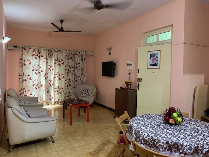 Well Maintained & Centrally Located 2 Bedroom Flat - Goa