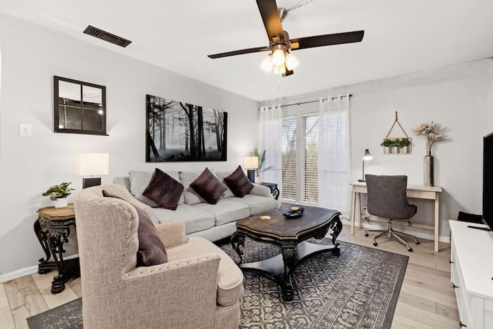 Apt Near Ft Sam | Pearl | Riverwalk | Frost Center - San Antonio, TX