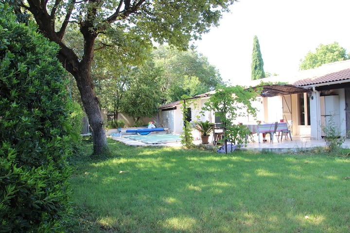 Venez Goûter à La Douceur De Vivre - Salon-de-Provence
