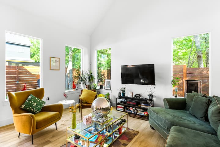Sun-drenched Hideaway In Central East Austin - Austin