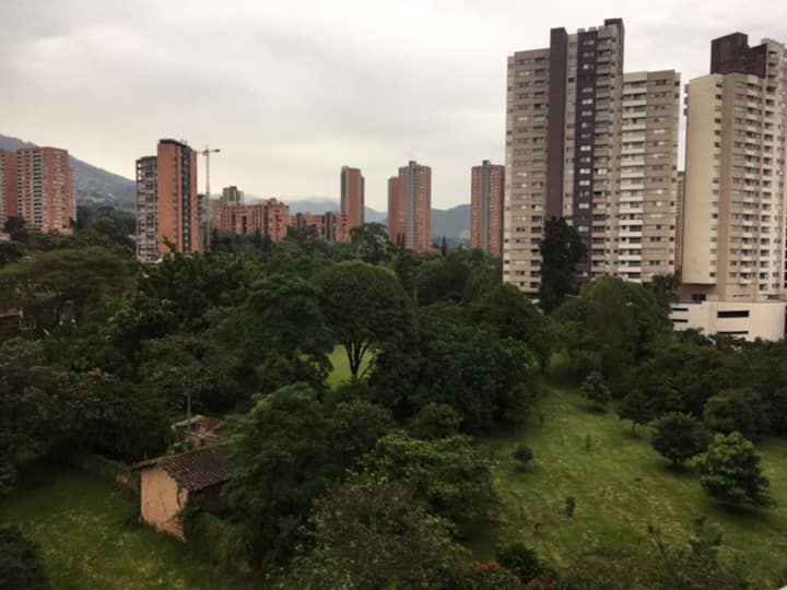 Lovely 2- Bedroom Condo With Pool. - Itagüí