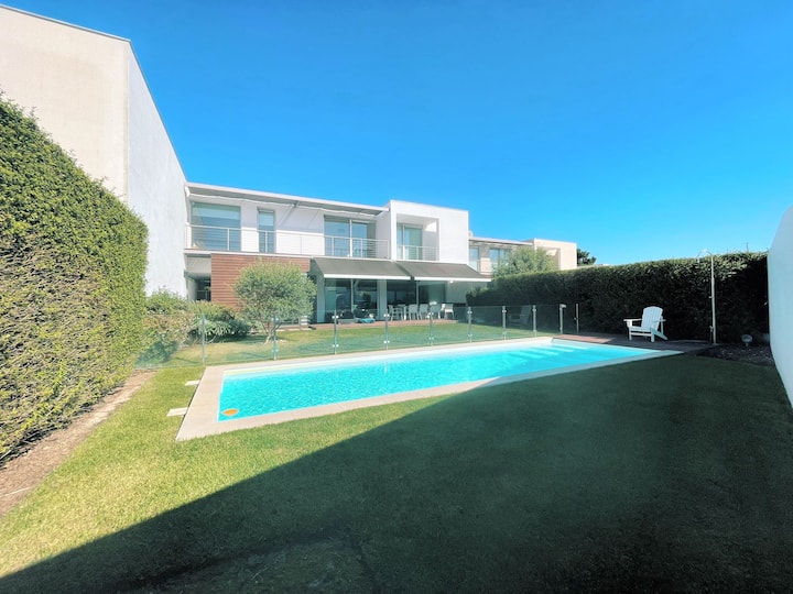Villa With Private Garden And Private Pool - Sesimbra