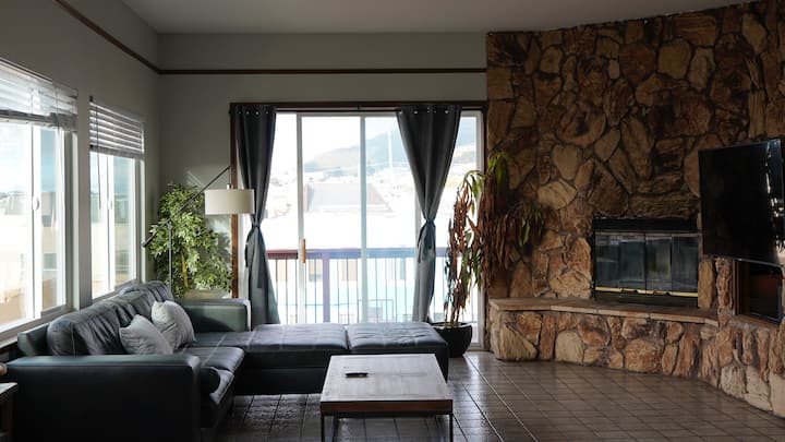 Penthouse Apt Suite W/ Views And Fireplace - San Francisco, CA