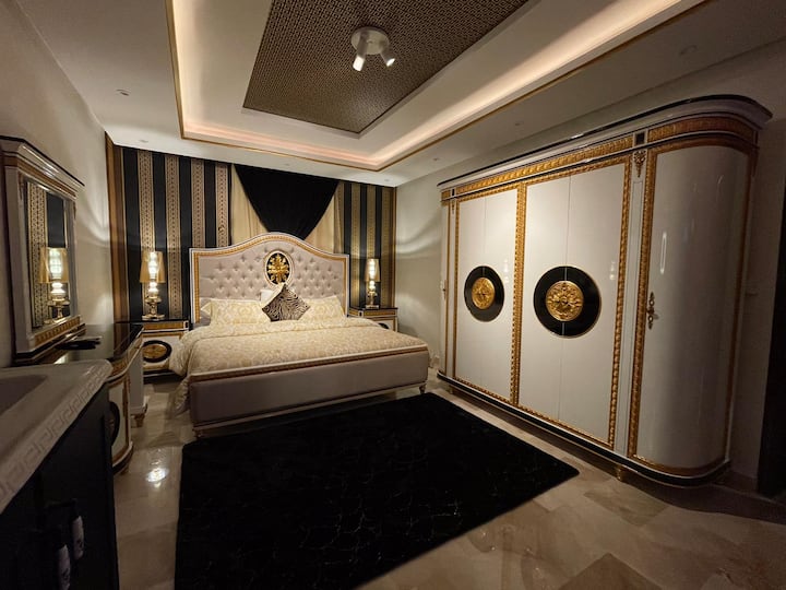Versace (2) Pool/jacuzzi/sauna/cinema/game Room - Jeddah