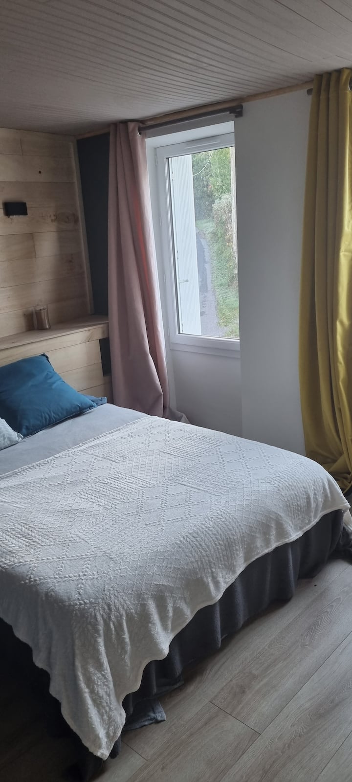 Chambre Dans Maison De Campagne Calme - Bellac