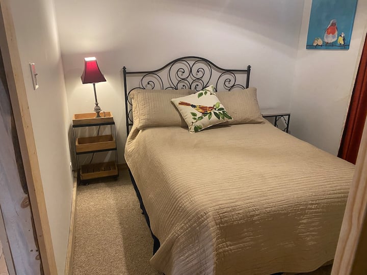 Lovely 2 Bedroom Apartment With Patio And Yard - Casper, WY