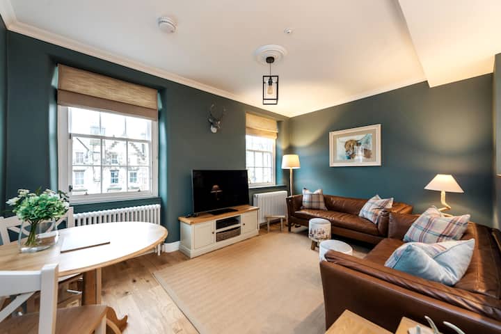 Grassmarket Luxury Penthouse Apartment - Edinburgh