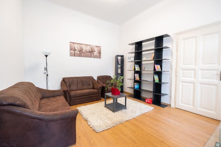 Coolpad Trendy Apartment - Almassy Street - Budapest