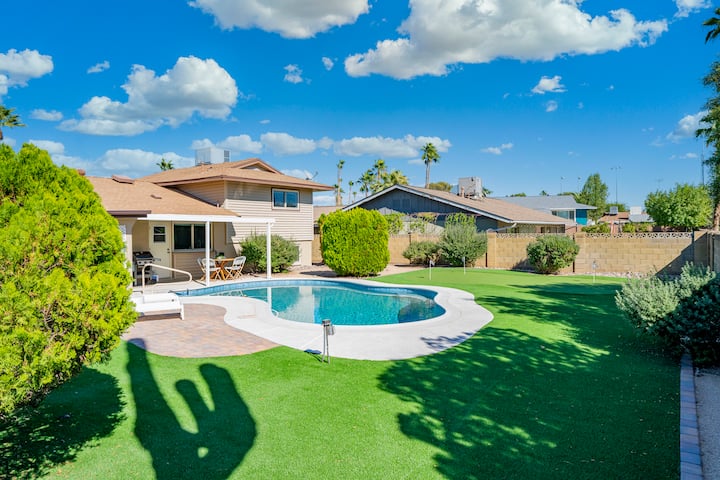 Private Pool* Puttinggreen* *Arcadegames* - Scottsdale, AZ