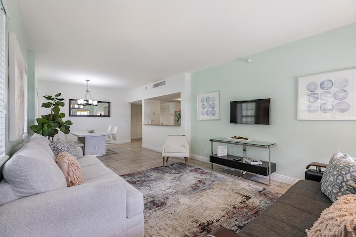New'seabreeze' #204 2bed 1bath Apt Ocean View - Miami Beach, FL