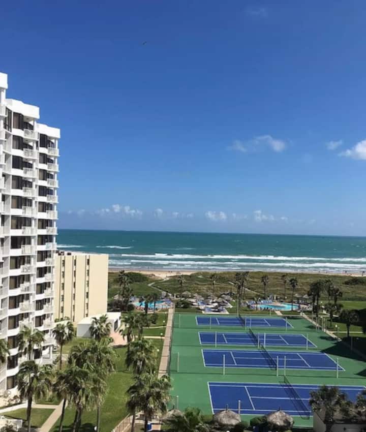 2 Bedroom Beachside Condo With Beach Access - South Padre Island, TX