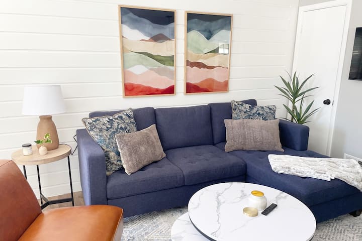 Cheery 2-bdr Urban Cottage +Yard.: No Cleaning Fee - Englewood, CO