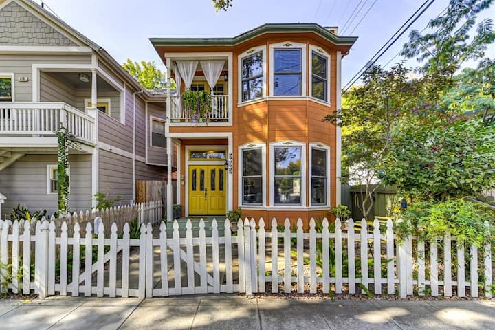 3 Bedroom Victorian. Perfect Midtown Location. - Sacramento, CA
