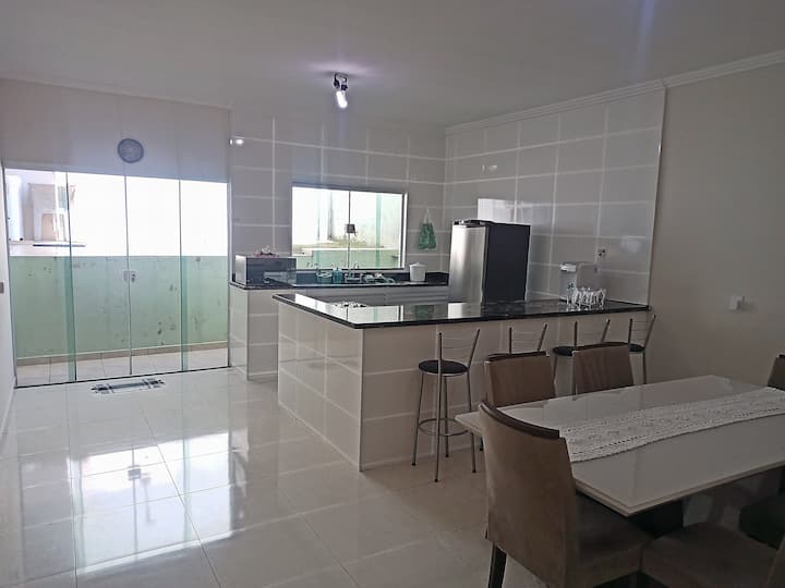Quarto Exclusivo Em Casa Completa #Q1 - Alfenas
