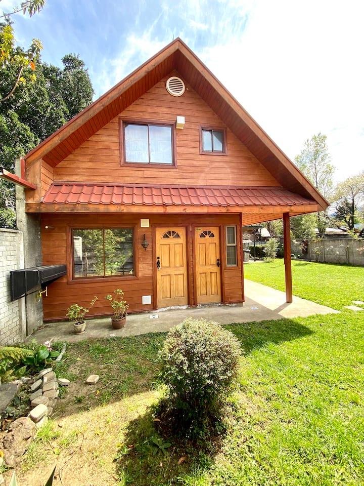 Cabaña Equipada, Excelente Ubicación, 2 Personas - Pucón