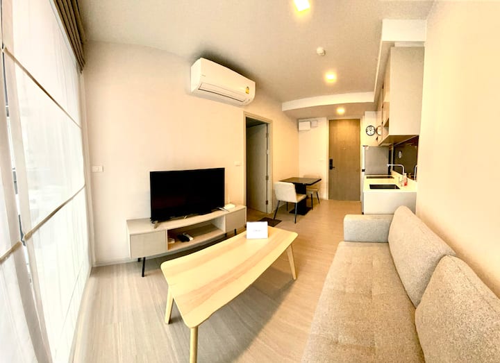 Lovely Comfy Quiet Sukhumvit Corner Room Long-stay - Phra Khanong