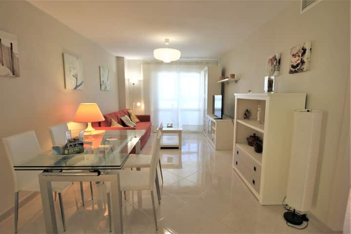Magnifico Apartamento De Playa, Perfecta Ubicación - Torremolinos
