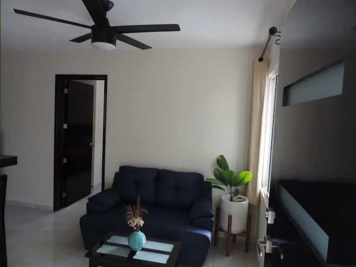 Depto 3 Los Cedros: Céntrico, Nuevo Y Confortable. - Valladolid