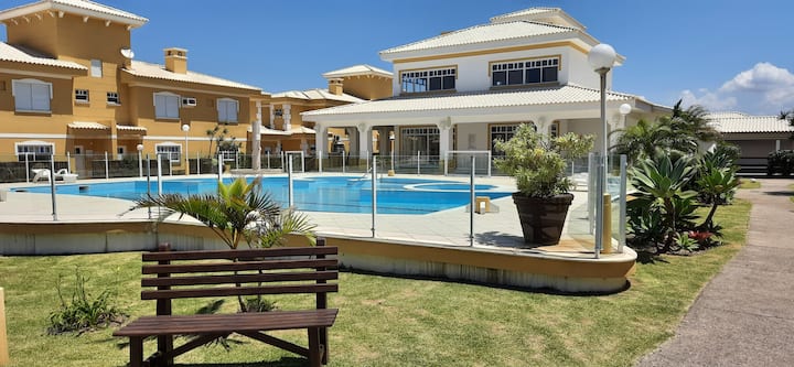 Casa Aprazível. Condomínio Próximo Ao Mar. - Laguna