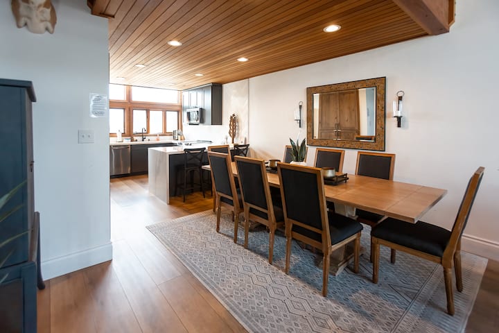 Holiday Retreat W/ Modern Touches, Pet Friendly - Mammoth Lakes, CA