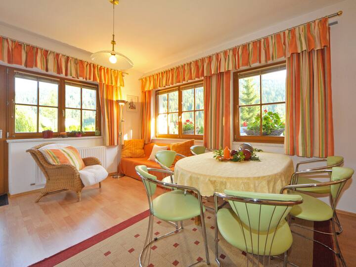 Schöne Ferienwohnung Mit Ausblick Ins Grüne - Bad Kleinkirchheim