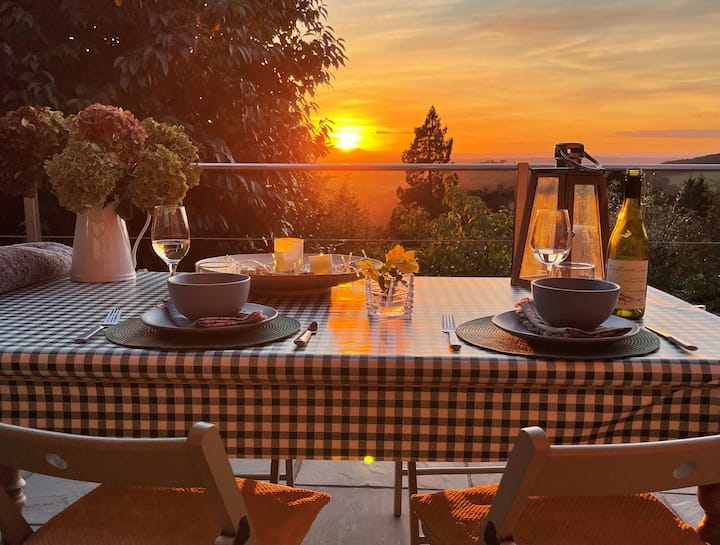 Malvern Hillside Apartment With Spectacular Views. - Malvern