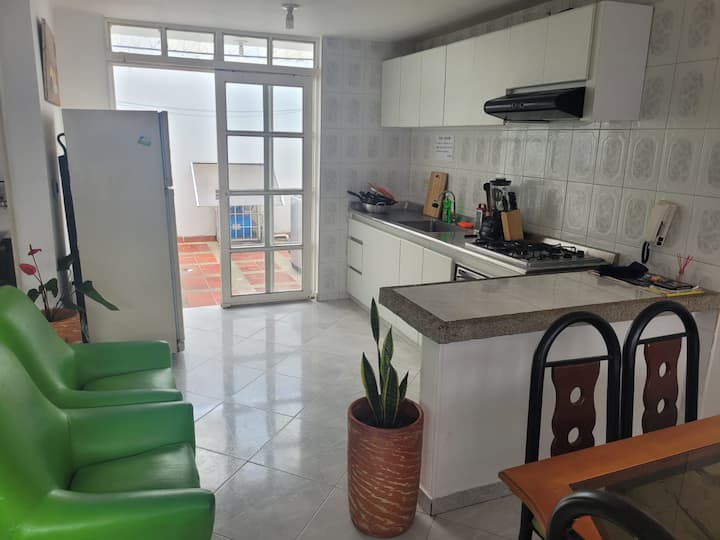 Casa De Descanso En Condominio Cerca Al Centro - Anapoima