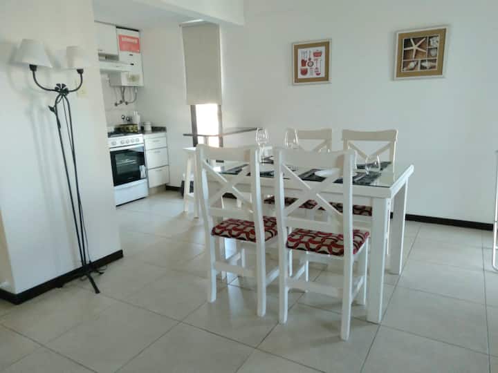 Departamento Céntrico Con Cochera - Santa Fe