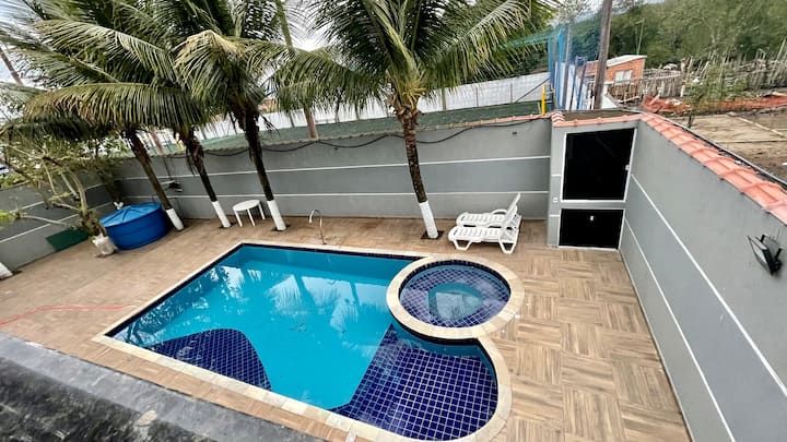 Casa Na Praia Com Ar Condicionado E Piscina. - Caraguatatuba