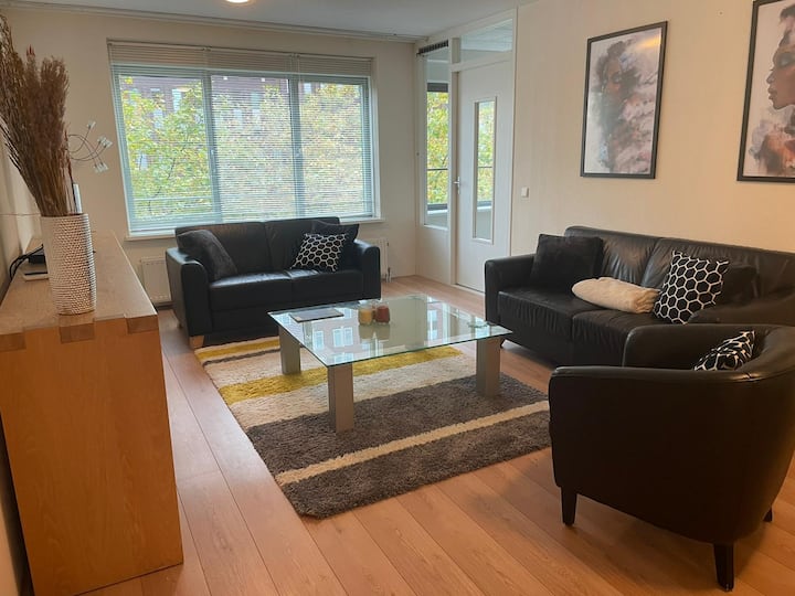 Unique Apartment With Free Parking For Rent - Rotterdam