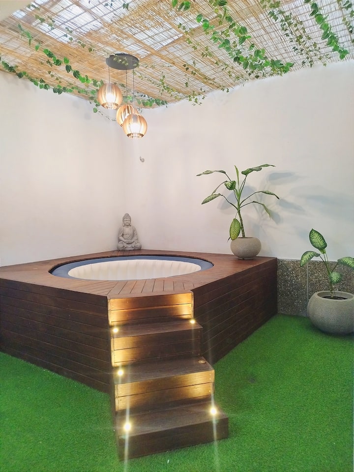 Near The Poblado Park, Safe And With Jacuzzi - Envigado
