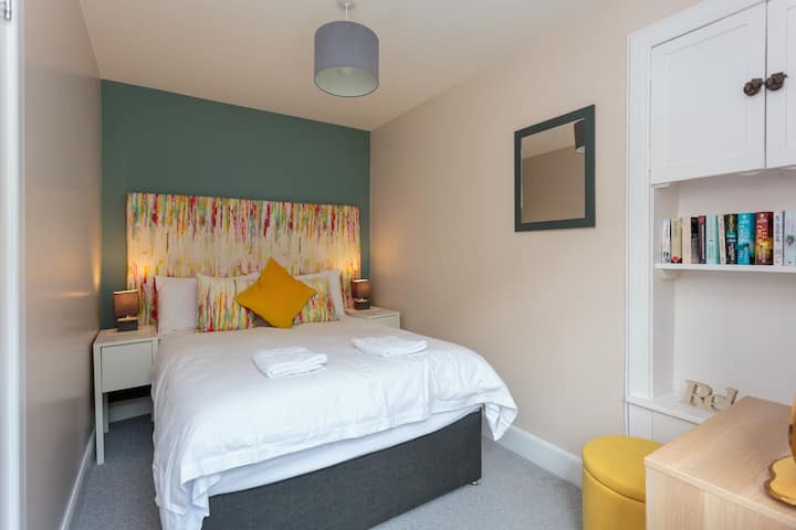 1st Floor, One Bed Apt & Garden, Scottish Borders - Innerleithen