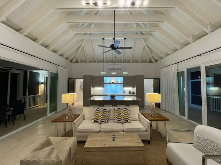 Luxury Hideway In  Sandybank Bay - Saint Kitts and Nevis