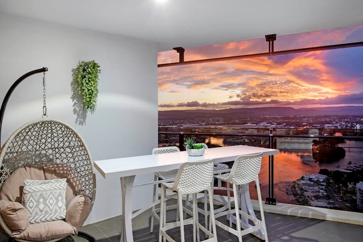 Circle On Cavill - Level 36 Premium Apartment - Gold Coast