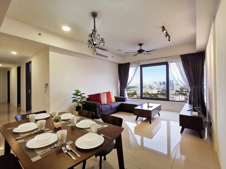 3r2b Family Room @ Tropicana 218 Georgetown - George Town